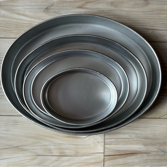 Wilton | Kitchen | Wilton Oval Cake Pan 4 Pc Set | Poshmark